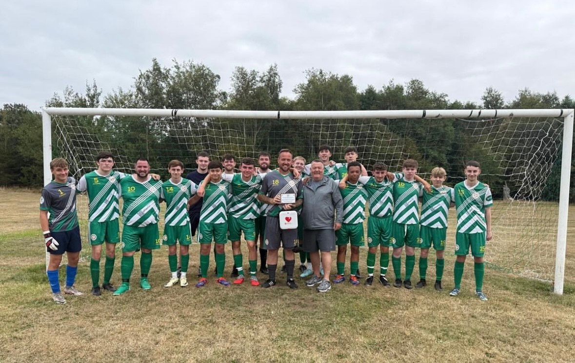 Formby Wanderers FC proudly received their new defibrillator and ...