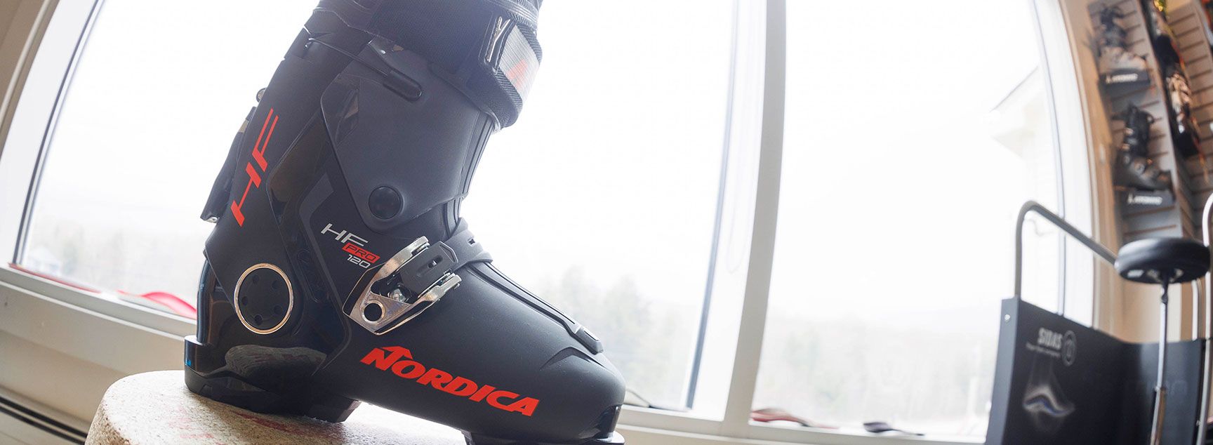 Alpine / Ski Boots / Rear Entry | SkiEssentials