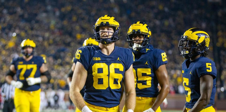 Dallas Cowboys Draft Michigan TE Luke Schoonmaker 58th Overall ...