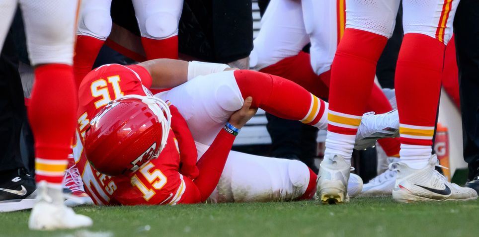 Patrick Mahomes Fantasy Football Week 16: Stats and Projections vs ...