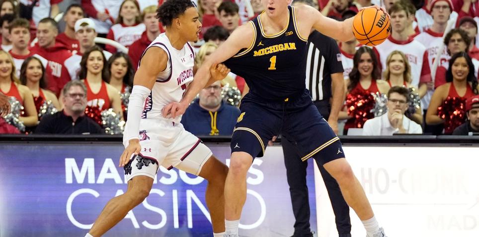 Top 25 College Basketball Picks & Predictions Today - December 18 ...