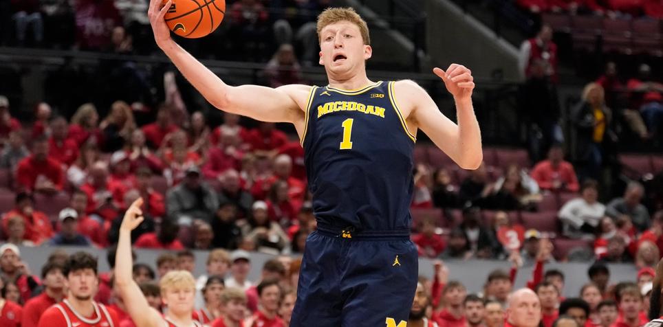 Michigan vs Michigan State Basketball Prediction, Odds, Picks, Best ...