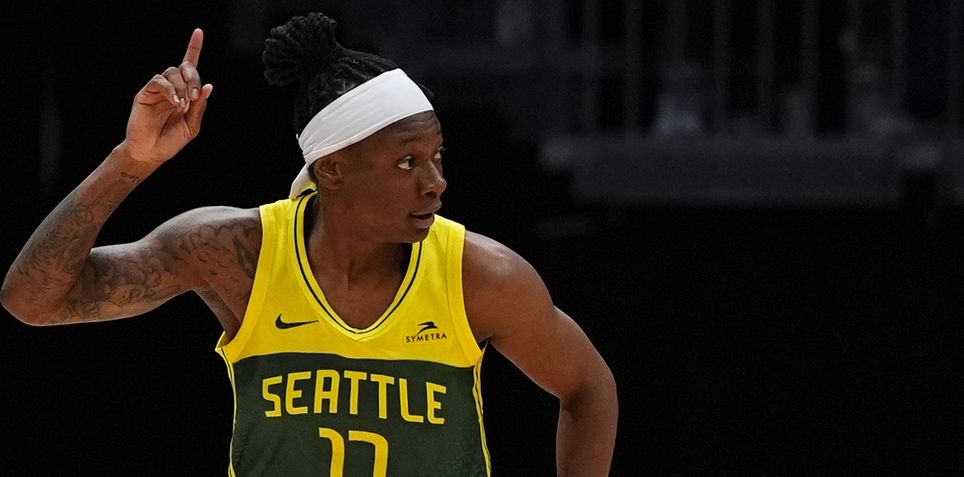 Animated sex gifs the fast pumping combined with the DFK,