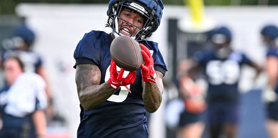 Brevin Jordan Fantasy Week 1: Projections, Points and Stats vs. Ravens ...