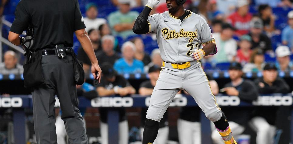 Pirates vs Red Sox Prediction, Odds, Moneyline, Spread & Over/Under for ...