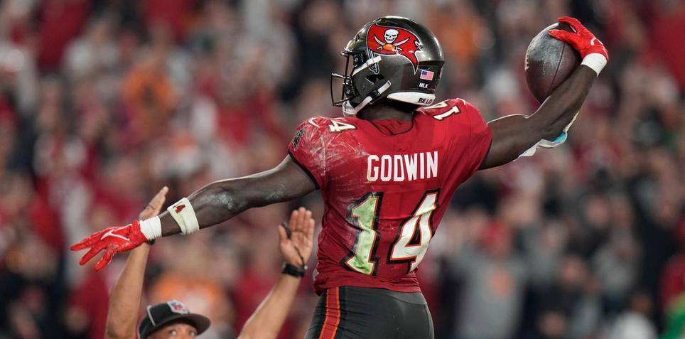 3 Best NFL Receiving Player Props for the 2024 Season | FanDuel Research