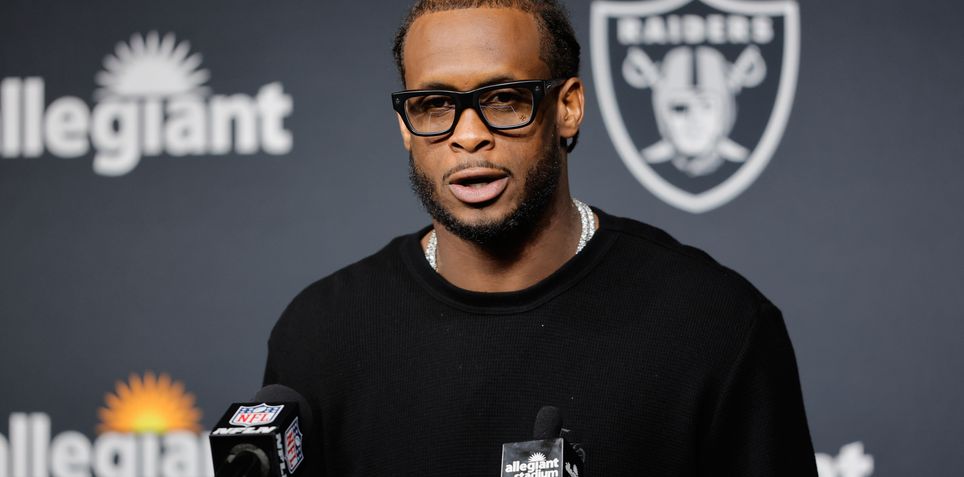 Geno Smith Fantasy Football Week 12: Stats and Projections vs. Browns ...