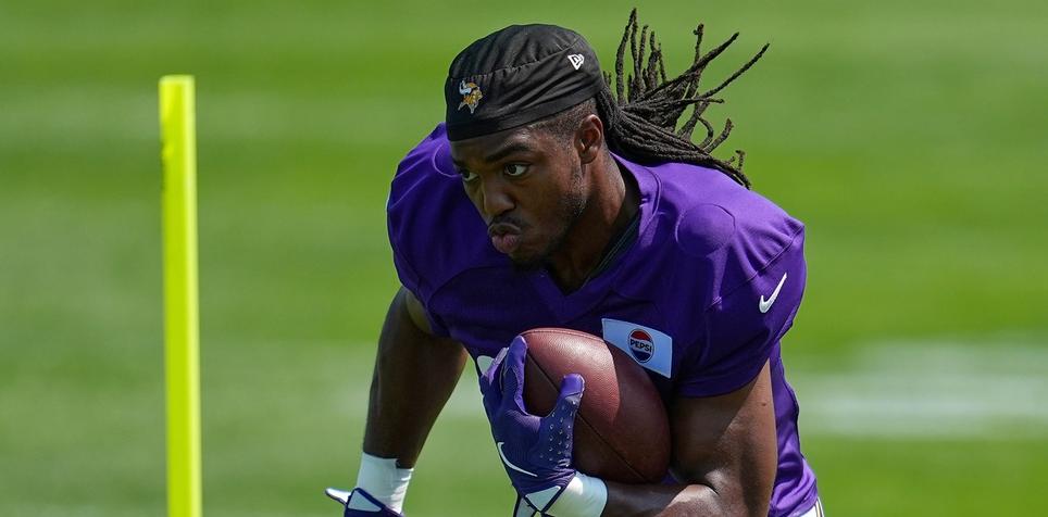 4 Best Late-Round Running Back Picks for 2025 Fantasy Football Drafts ...
