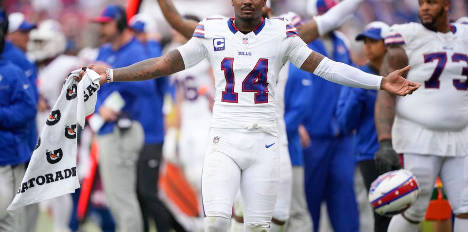 Stefon Diggs Fantasy Week 4: Projections, Points and Stats vs. Dolphins ...