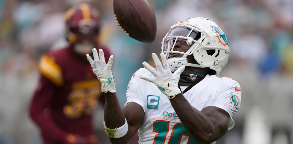 Fantasy Football Printable Cheat Sheet: Top Players By Position for 10 ...