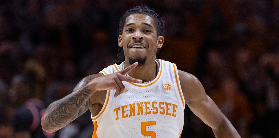 4 Best Men's College Basketball Futures Bets Prior to the Round of 16 ...