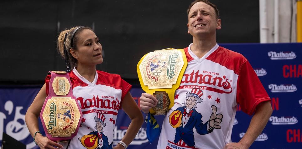 2025 Nathan's Hot Dog Eating Contest Betting Odds: Joey Chestnut, Miki ...