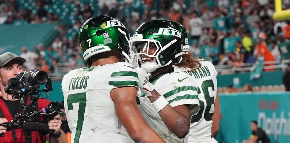 3 Best FanDuel NFL DFS Stacks to Target in Week 5 | FanDuel Research
