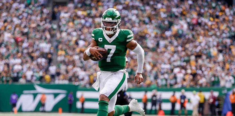 justin fields sack rate