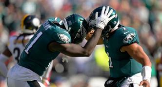 NFL DFS: 4 FanDuel Stacks to Target in Week 17 | FanDuel Research