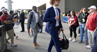 Oklahoma vs UCF Prediction, Odds, & Betting Trends for College Football Week 8 Game | FanDuel ...