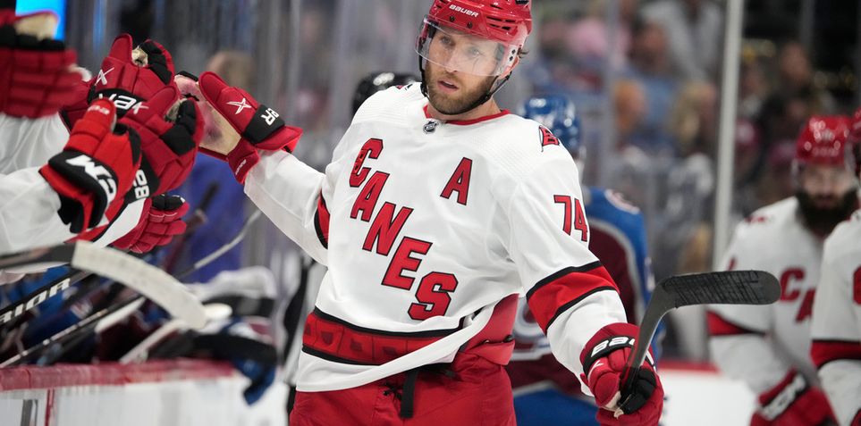 Hurricanes vs Lightning Prediction, Odds, Moneyline, Spread & Over ...