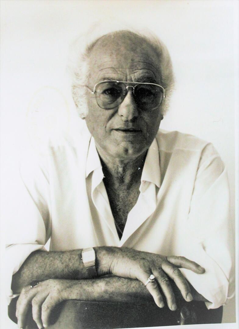 Francis Ebejer - HELA