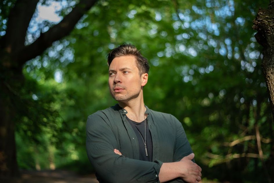 Tim Green | Gray Area
