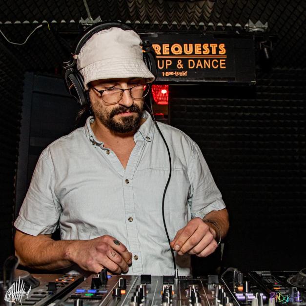 Watch: Devon James Shares A Tale of Miami Music Week Past | Gray Area