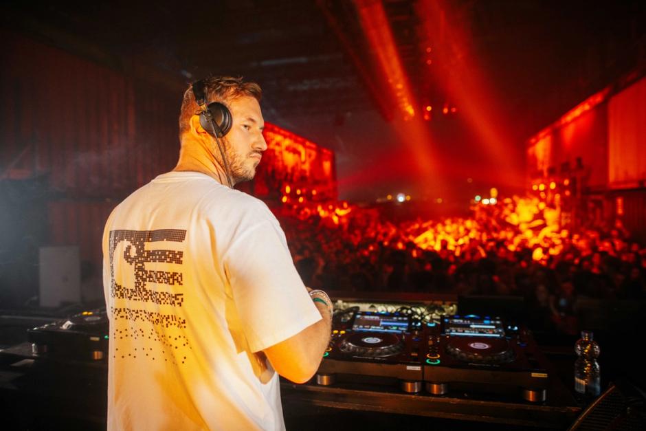 5 Tracks That Define Archie Hamilton’s Microhertz Records | Gray Area