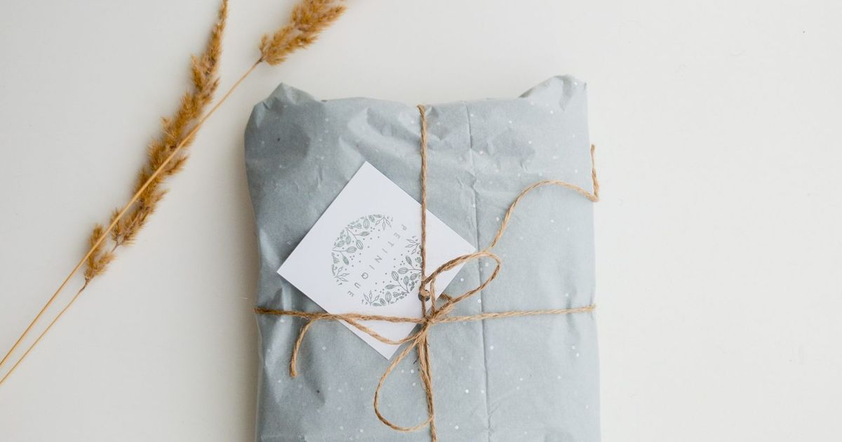 DIY Long Distance Gift Box Ideas | Gift Guides | Lovingly