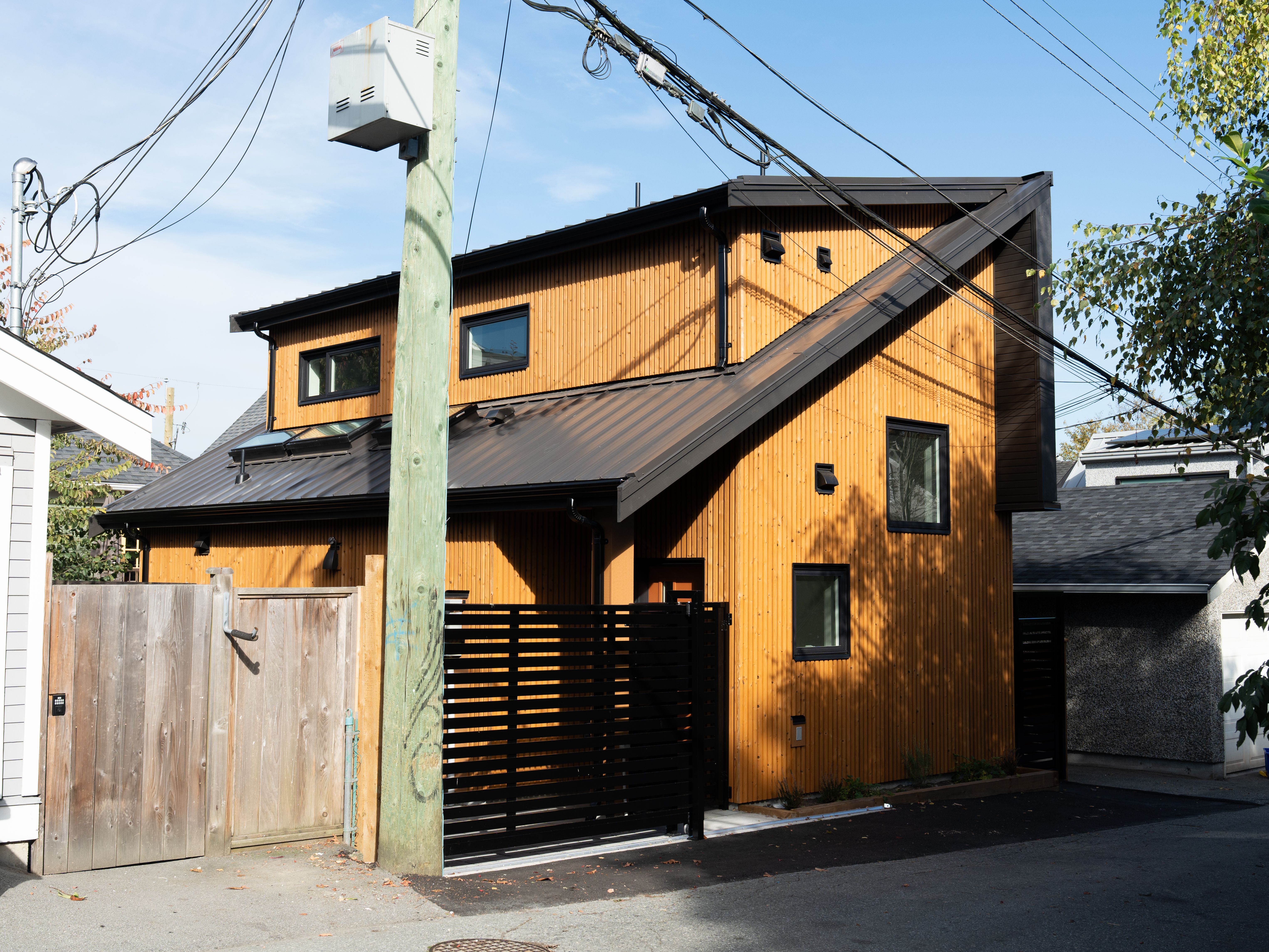 Backyard Guest House | Smallworks Laneway Homes