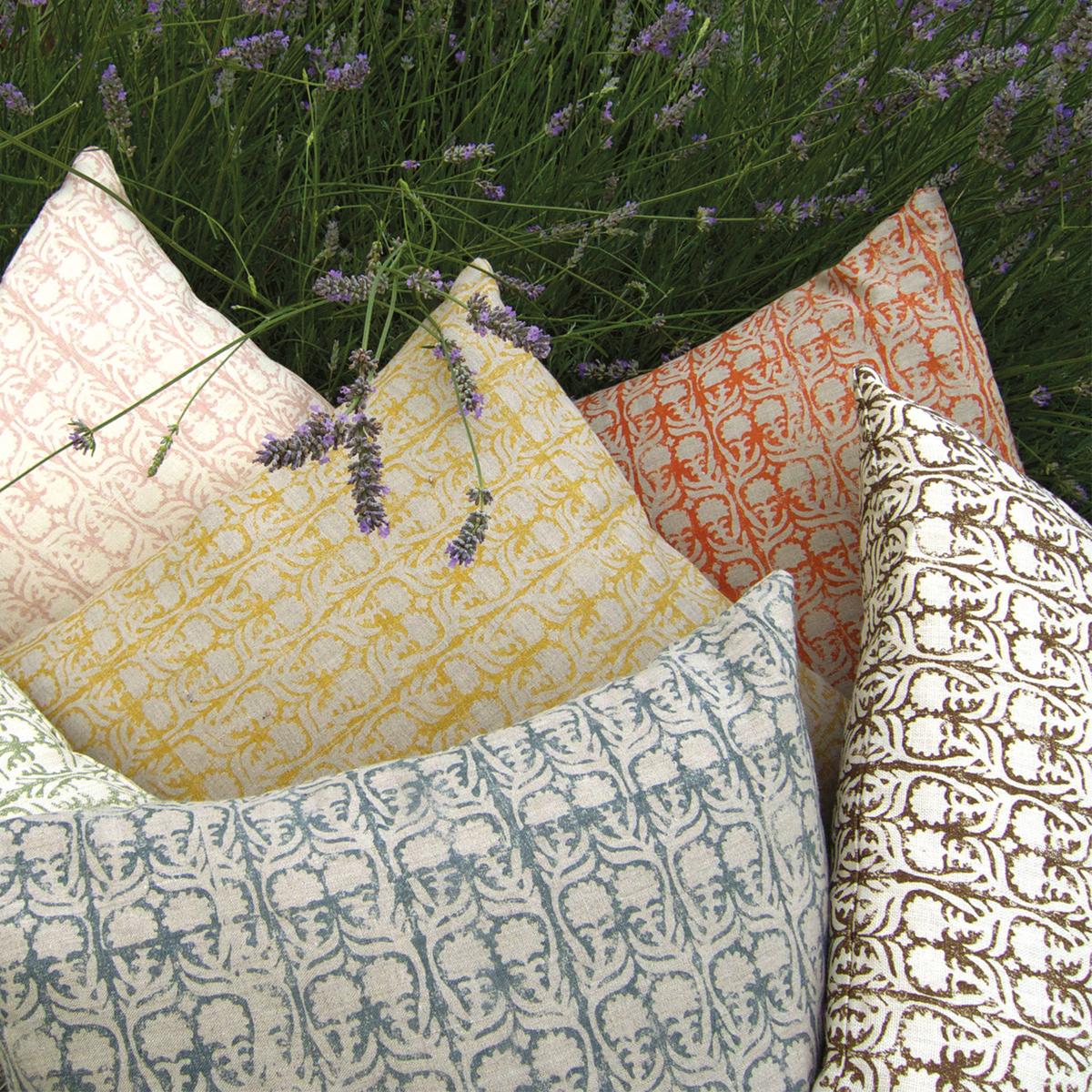 10 Tips for Styling Cushions · Penny Morrison