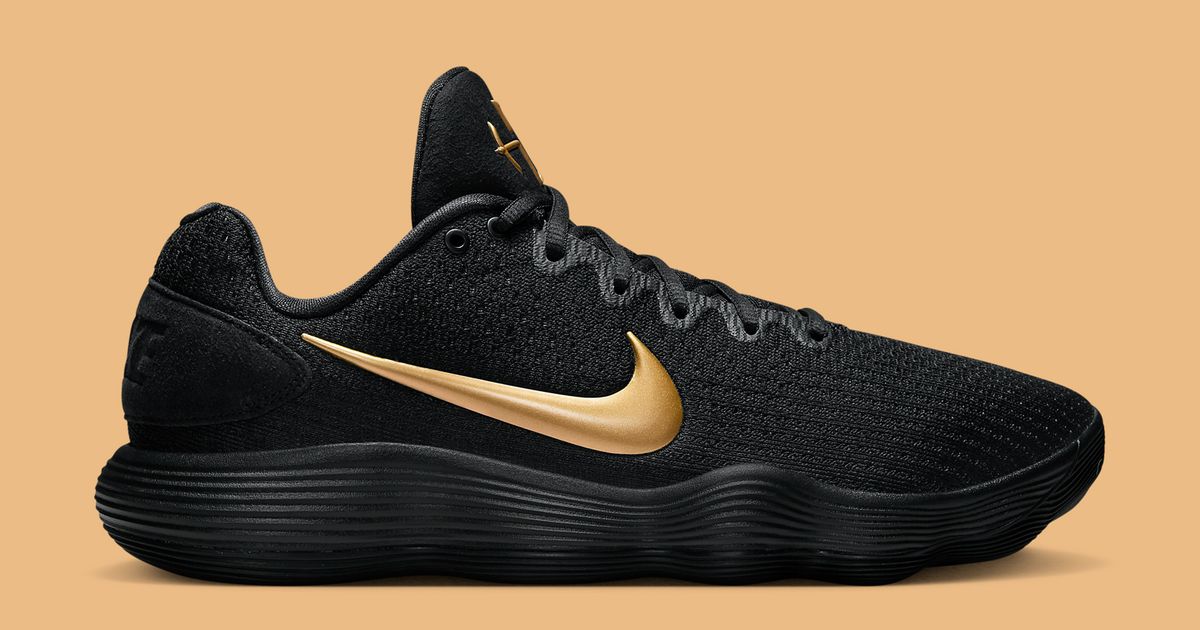 The Nike Hyperdunk 2017 Low Returns in “Black Gold” | House of Heat°
