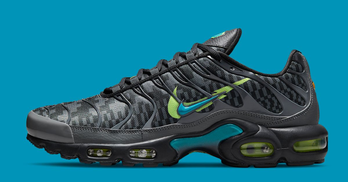 Nike Adds Double Checks and Pixel Prints to the Air Max Plus | House of ...