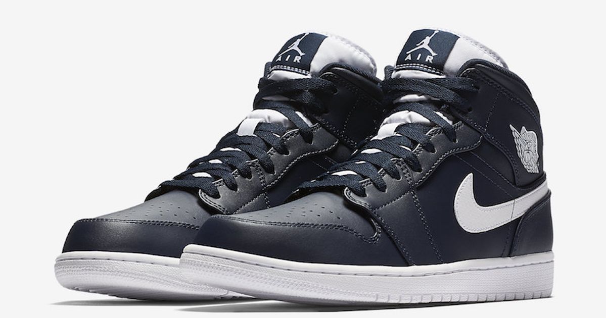 First look: Air Jordan Mid “Obsidian” | House of Heat°