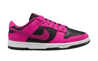 First Looks // Nike Dunk Low “Fireberry” | House of Heat°