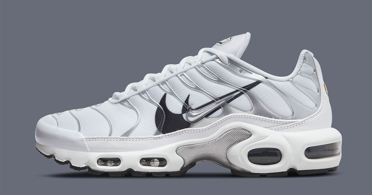 First Looks // Nike Air Max Plus “Silver Swoosh” | House of Heat°