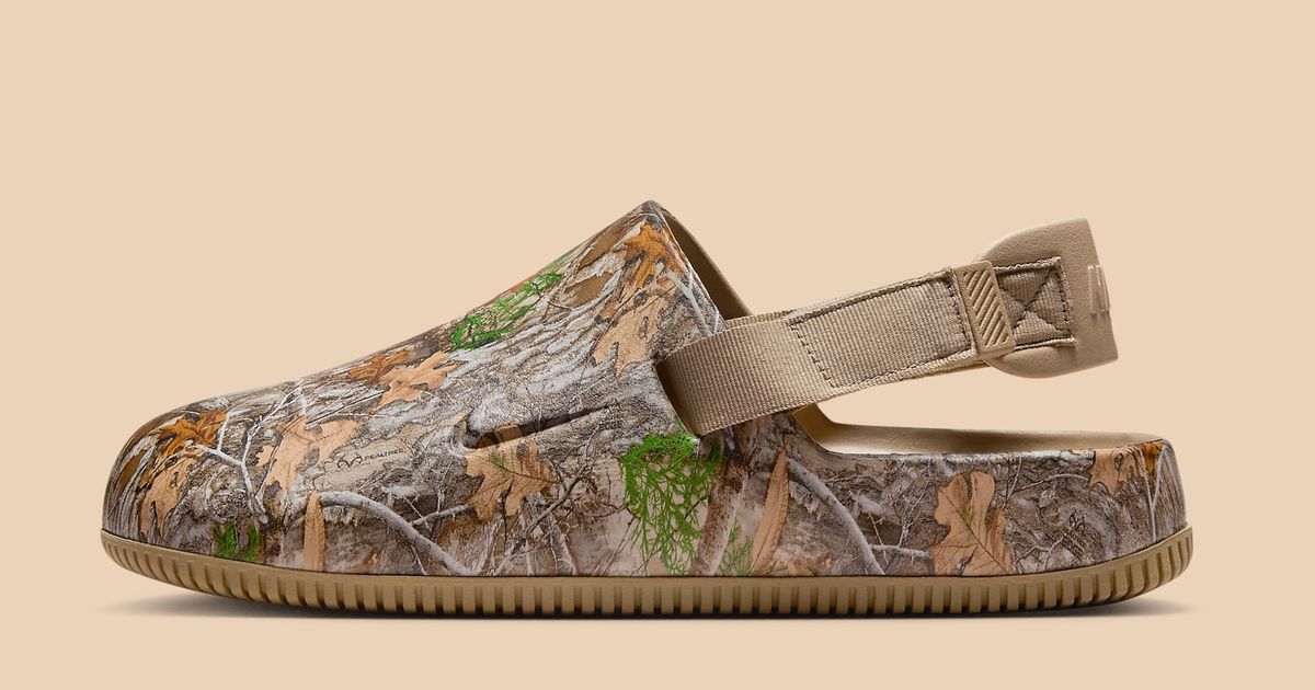 Available Now // Nike Calm Mule "Realtree" | House of Heat°