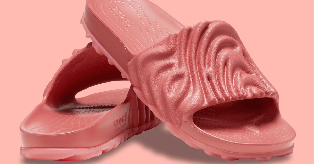 Salehe Bembury's Crocs Pollex Slide Revealed in "Rust Pink" | House of ...