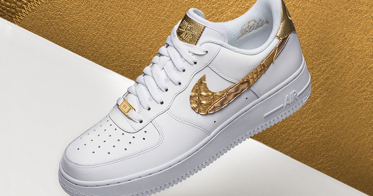Cristiano Ronaldo Shows Off Priceless Nike Trainers With 24k Gold ...