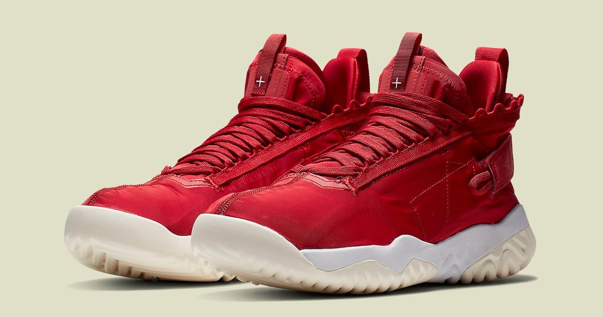Official Looks at the “University Red” Jordan Proto React | House of Heat°