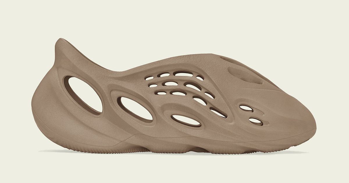 Where to Buy the YEEZY Foam Runner “Mist” | House of Heat°