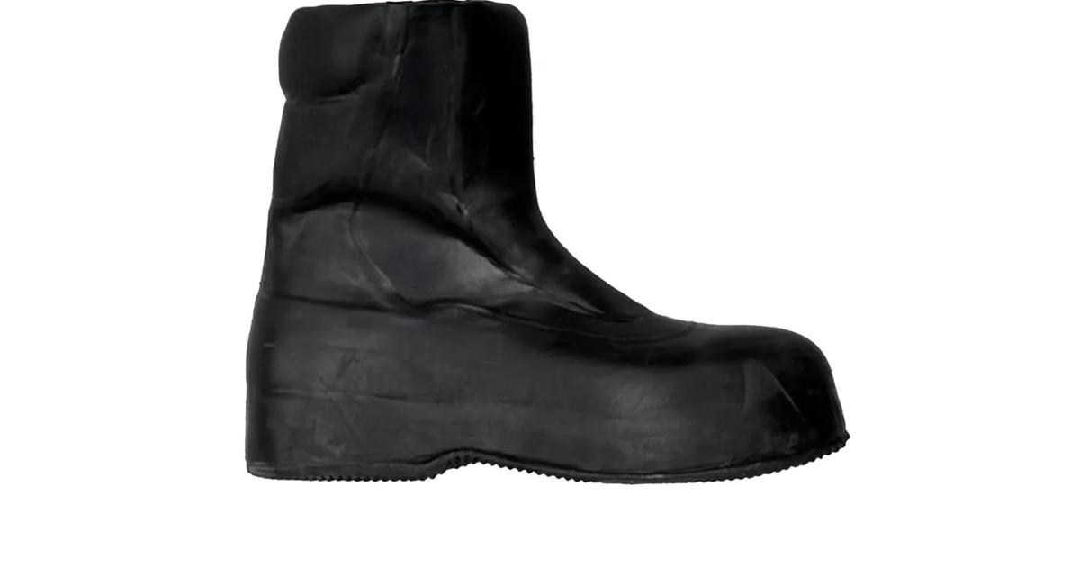 Kanye West Releases YZY SL-02 and SL-03 While Continuing Online Antics | House of Heat°