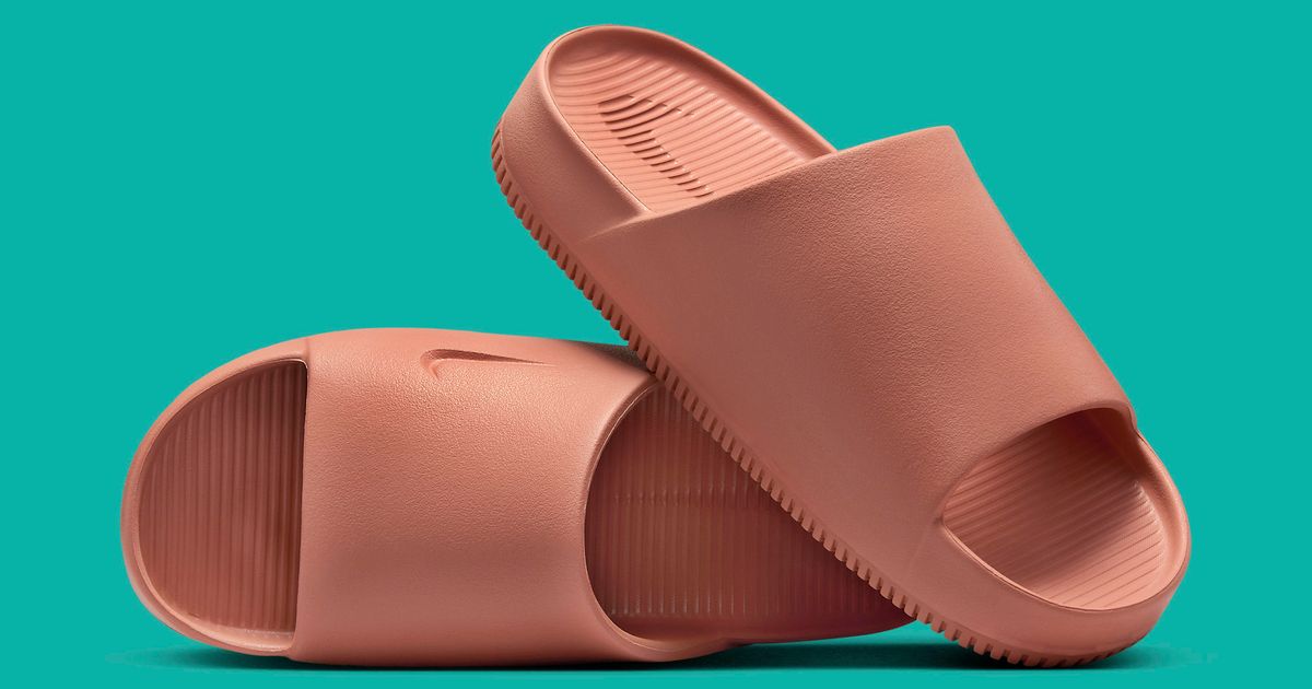 Available Now // Nike Calm Slide "Clay" | House of Heat°