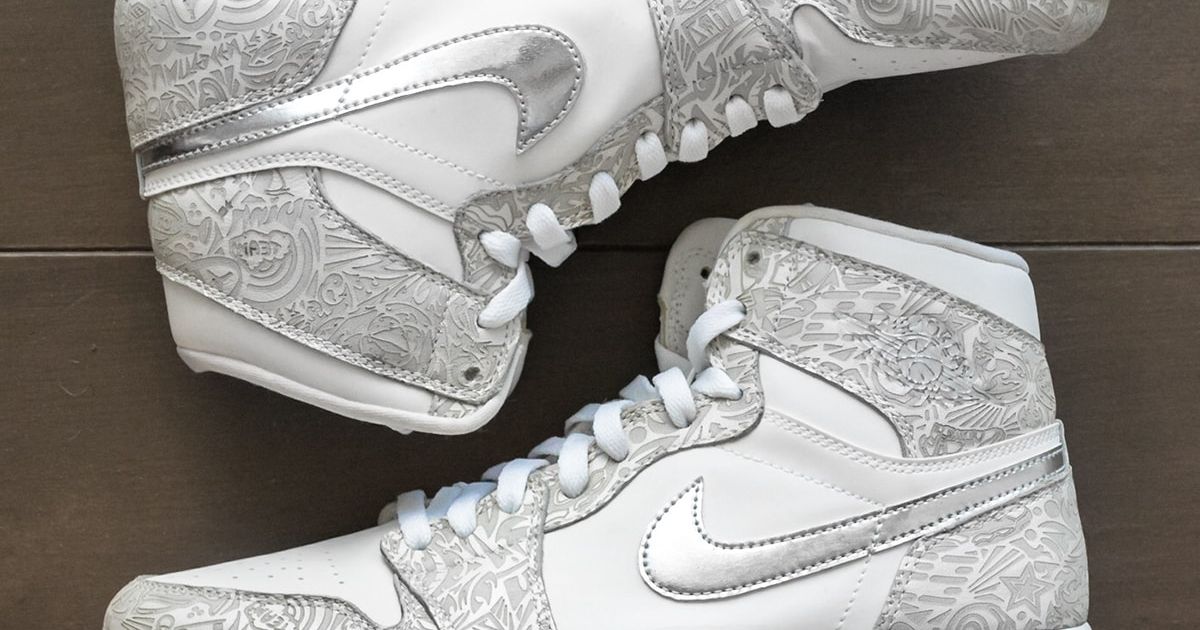 Detailed Looks at 2015’s 3M Reflective Air Jordan 1 “Laser” Look-See ...