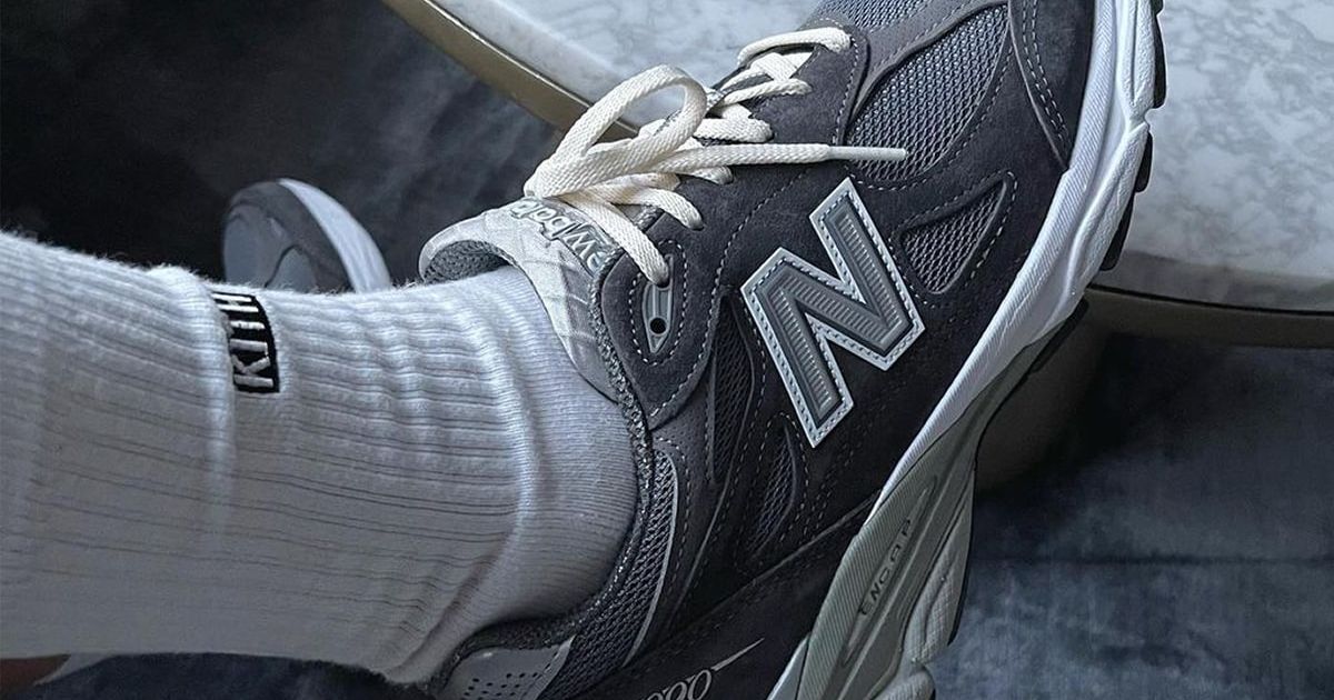 Detailed Looks // KITH x New Balance 990v3 “Tornado” | House of Heat°