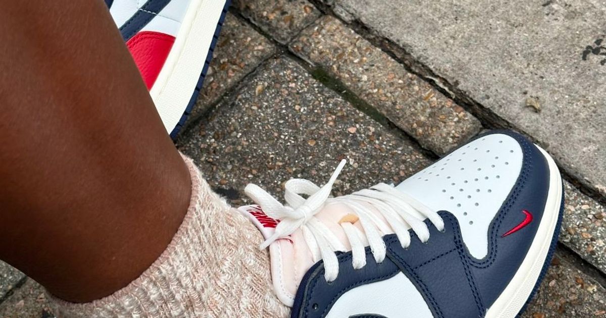 Detailed Looks // Air Jordan 1 Low OG “Howard University” | House of Heat°