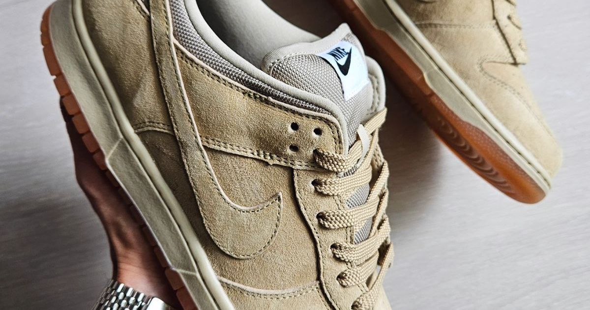 First Looks // Nike SB Dunk Low "Parachute Beige" | House of Heat°
