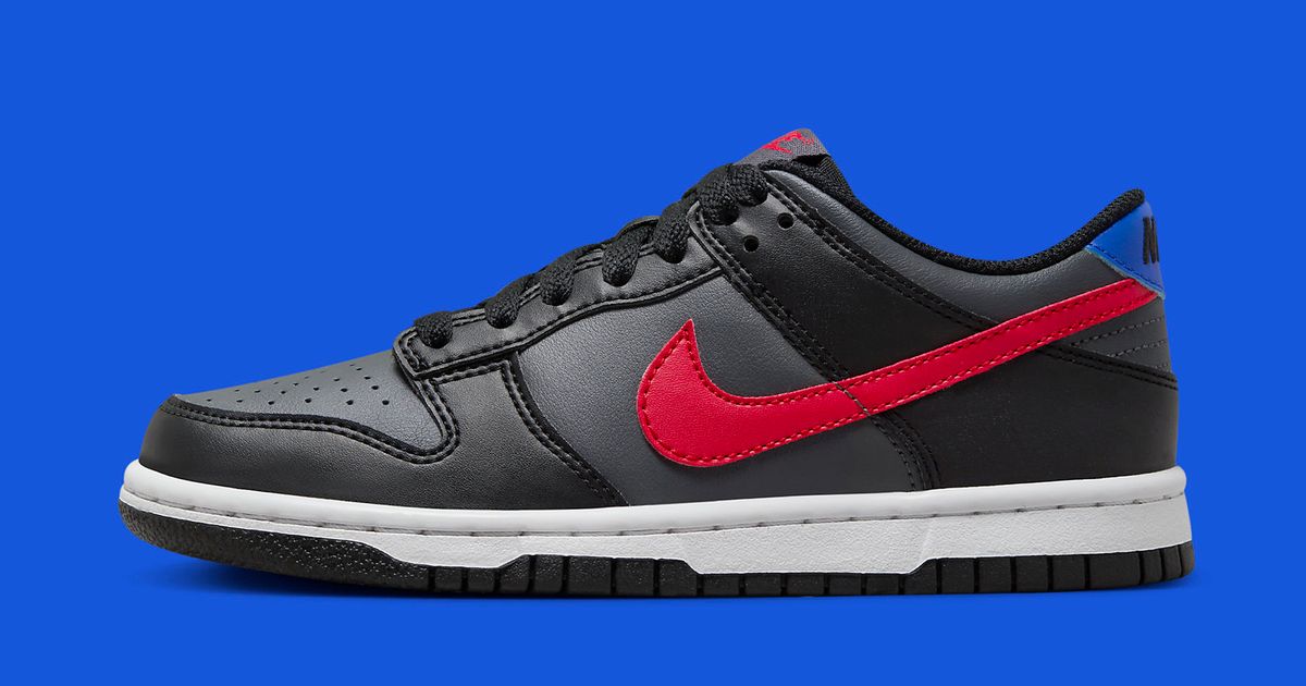 The Nike Dunk Low Weaves a Web with Spider-Man-Inspired Colorway ...