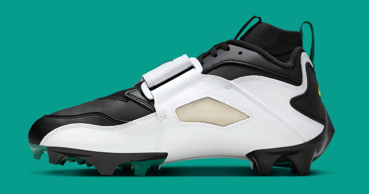 Nike Diamond Turf TD Cleats “Mystic Green” Nod to Deion’s Iconic Air DT ...