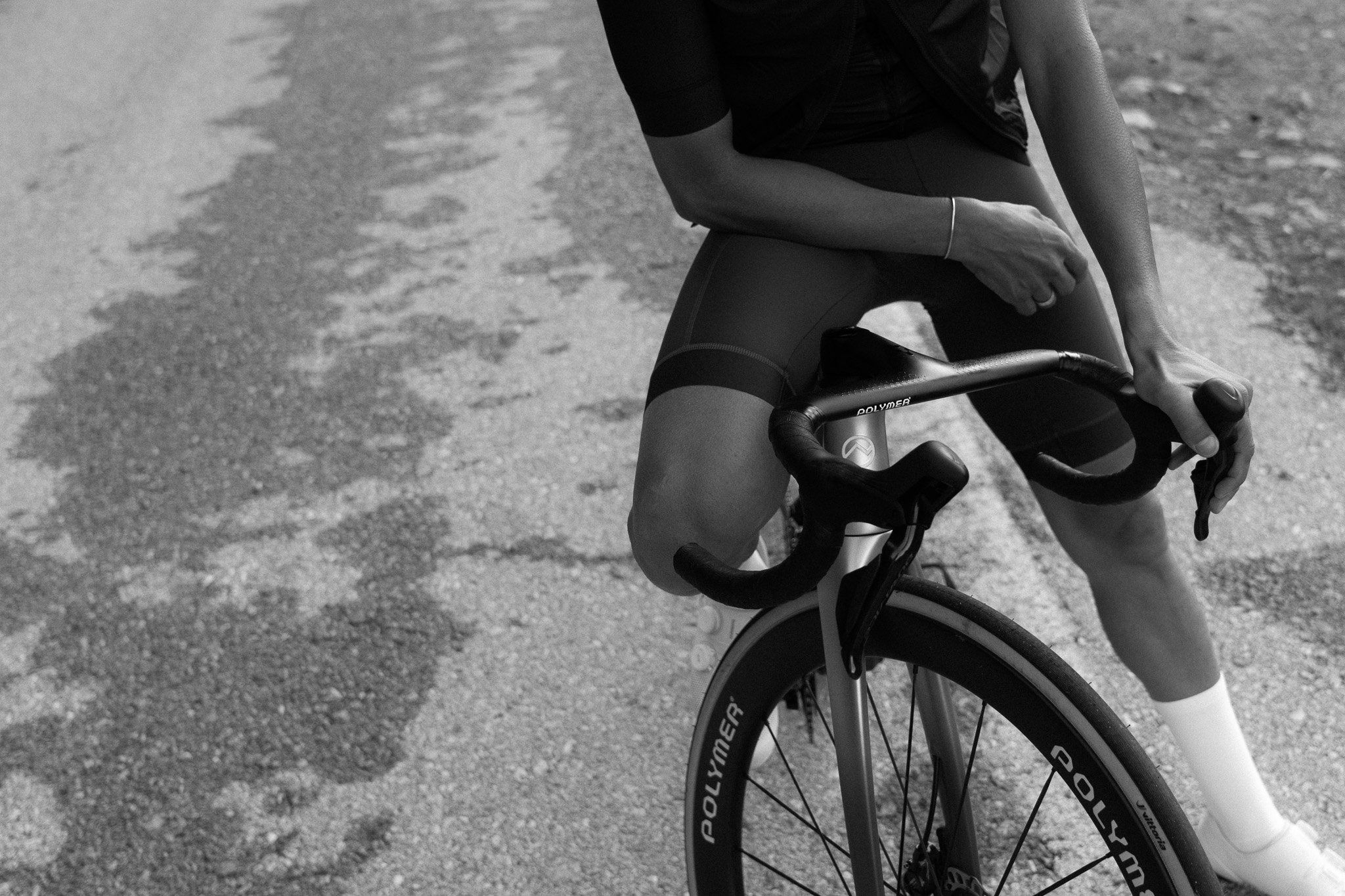 Sculpture Handlebar – Integrated Aero Carbon Handlebar