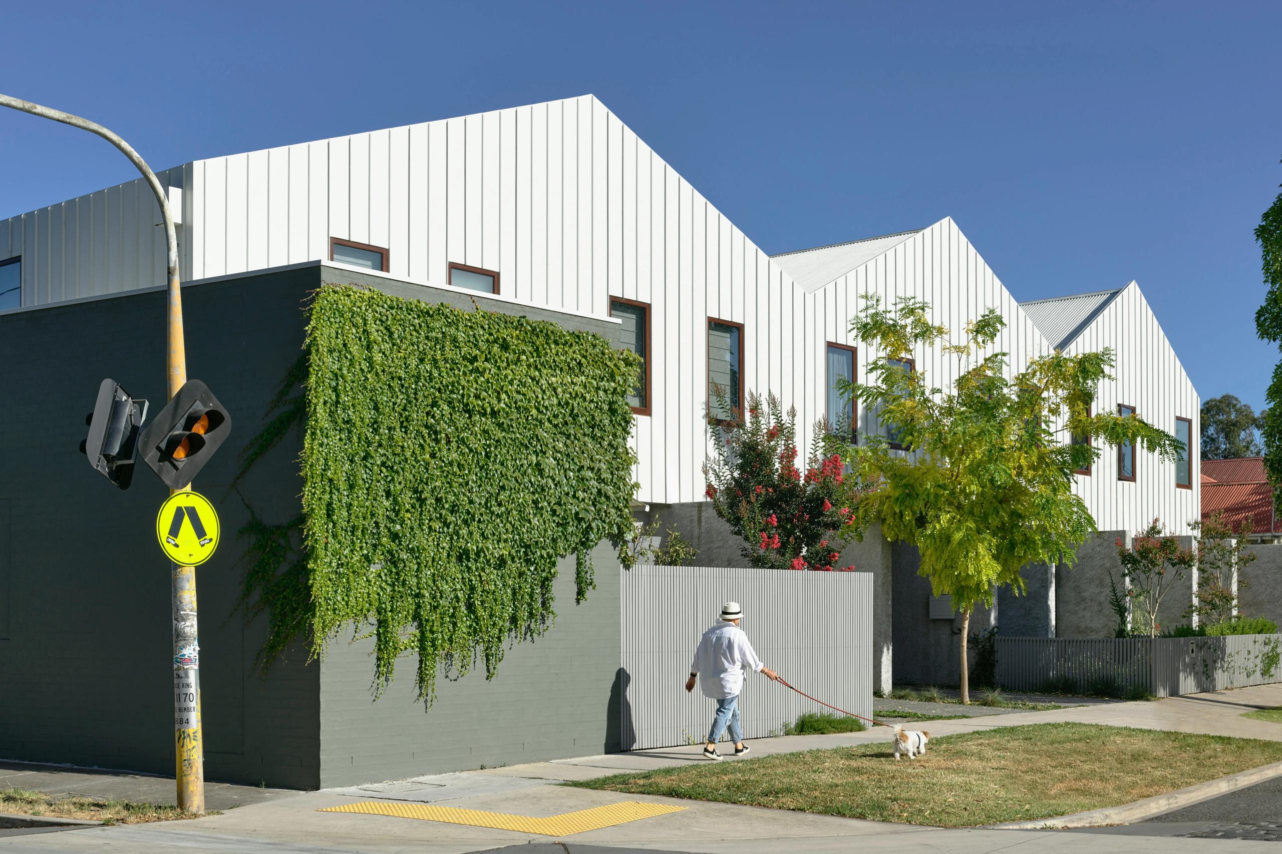 South Crescent, Northcote – Neometro