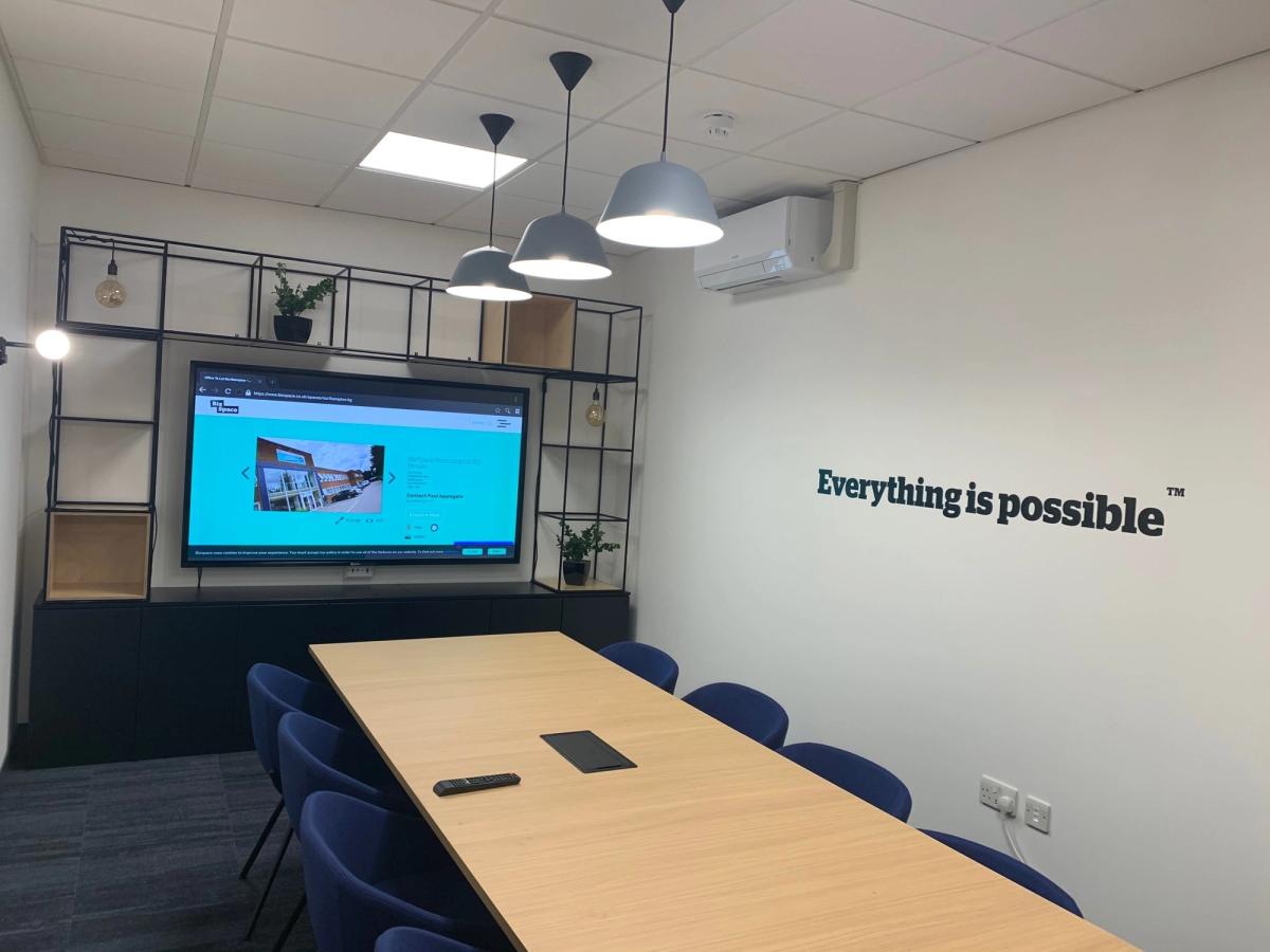 Interactive Touch Screens Manchester and London | LCD Showcase