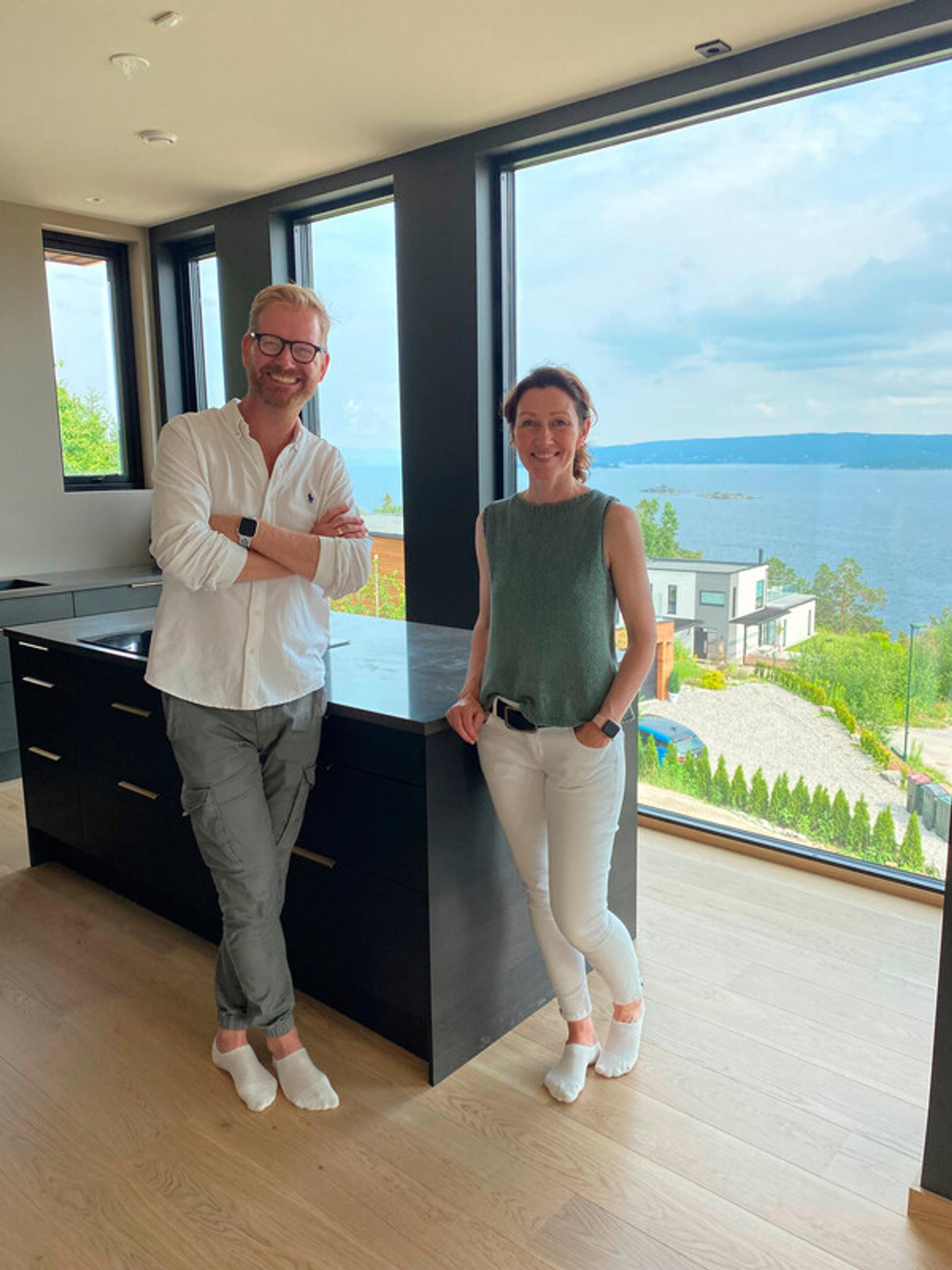 Smart oppbevaring under trappen med Stryntrappa og Trapperingen | Blink Hus